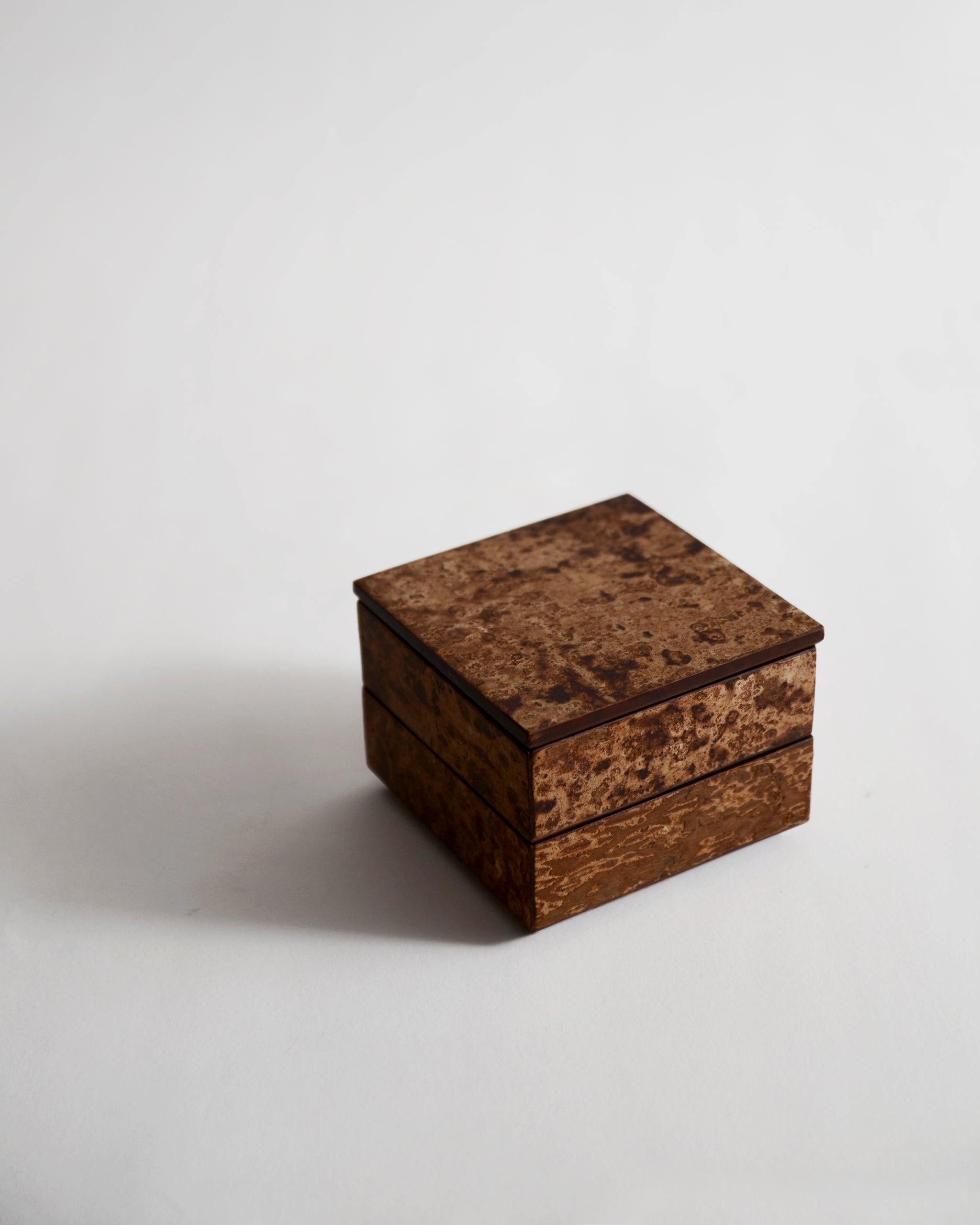 Burled Cherry Bark Tiered Storage Box – Nalata Nalata