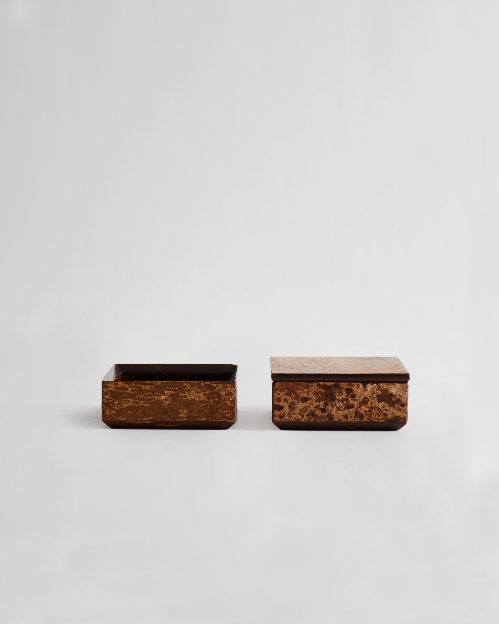 Burled Cherry Bark Tiered Storage Box – Nalata Nalata