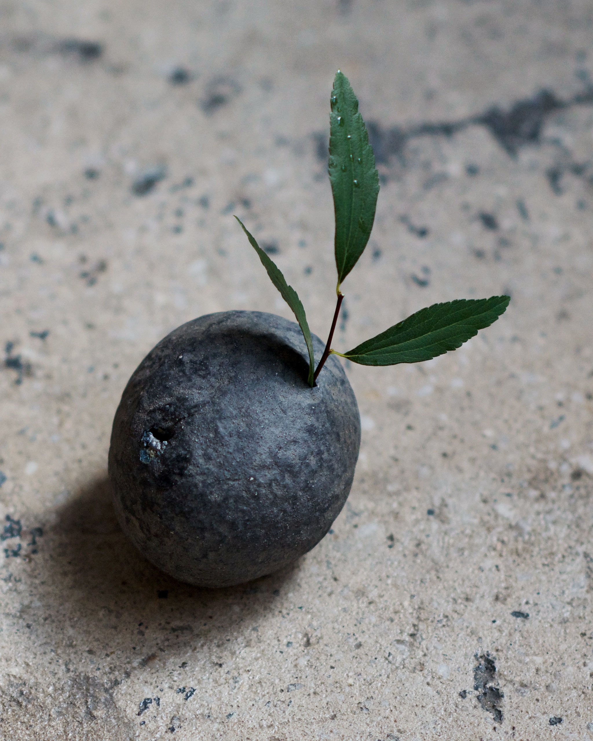 Stone Vase (OUT OF STCOK) – Nalata Nalata